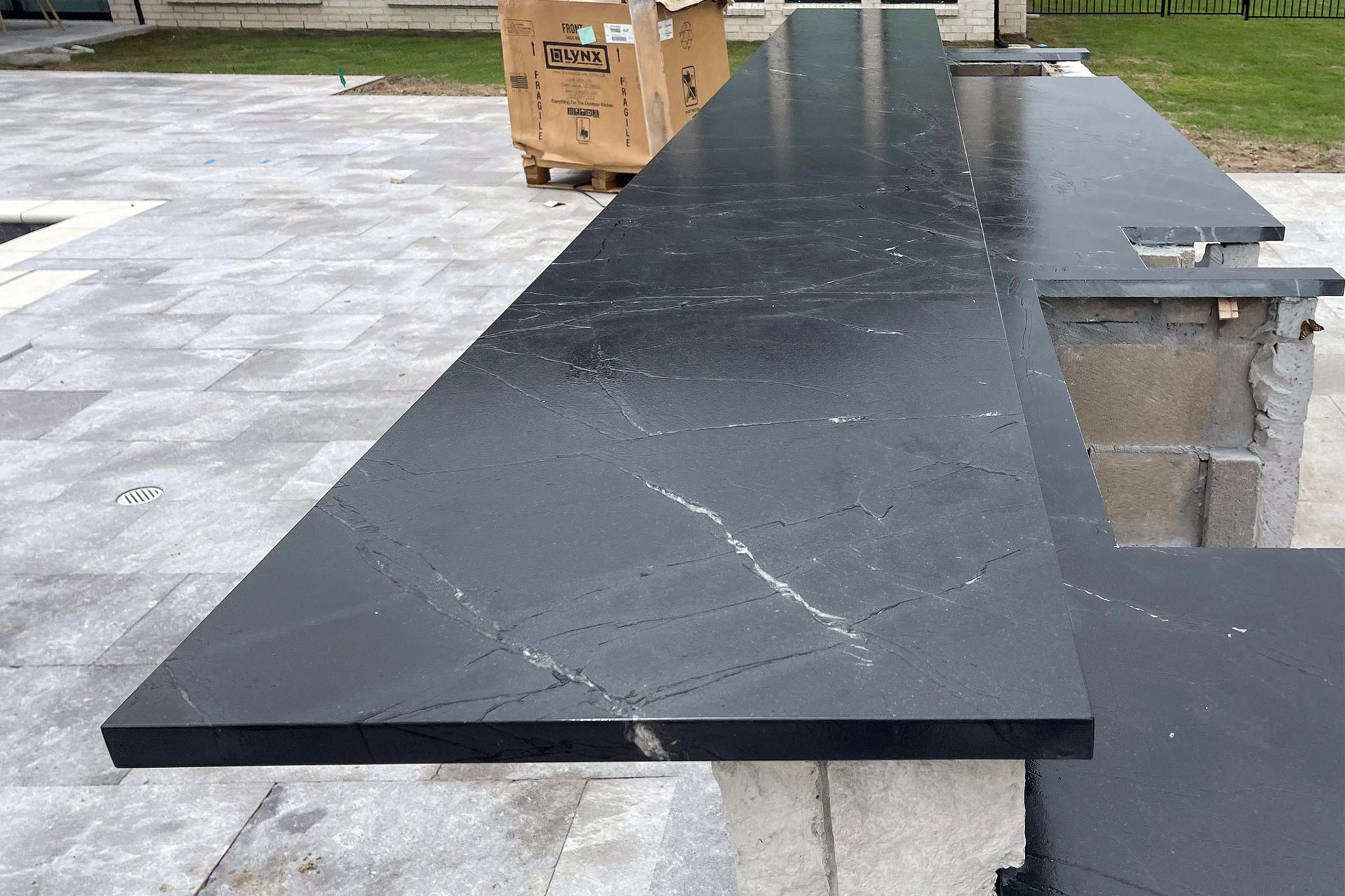 Leathered Dimond Black Quartzite Installation Project in Sunnyvale, TX